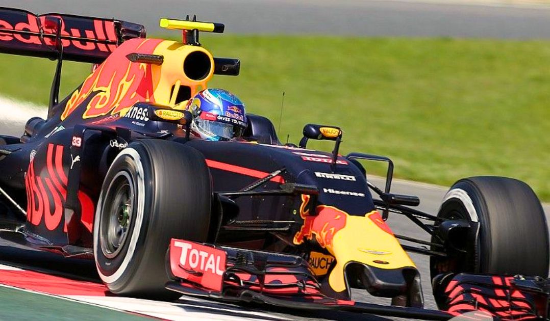 Sixty One Wallets | Race Used F1 Carbon Fibre & Italian Leather